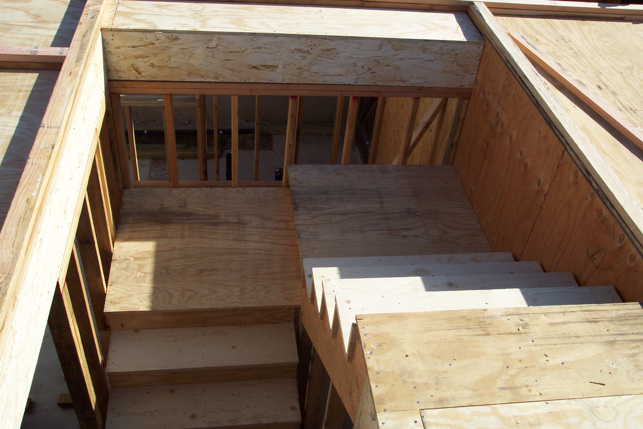 Split Landing With Plywood Sheathing